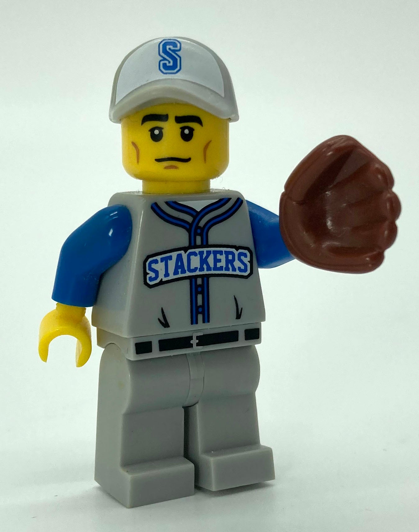 Series 10 - Baseball Fielder – Bricks & Minifigs Littleton